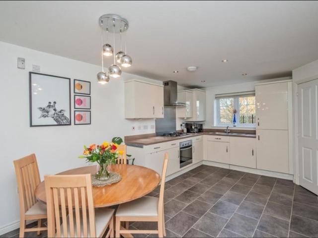 Room at Honeybourne Road, Leeds