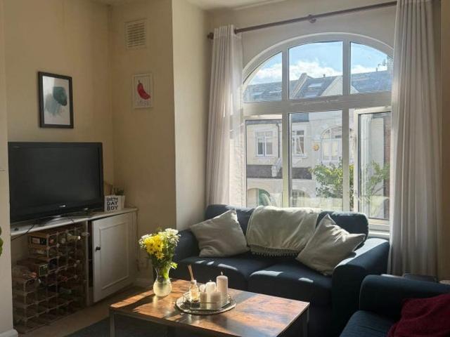 Room at Hosack Road, Greater London