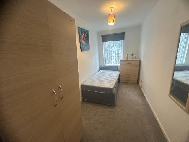 Room at Hoskin's Close, Greater London
