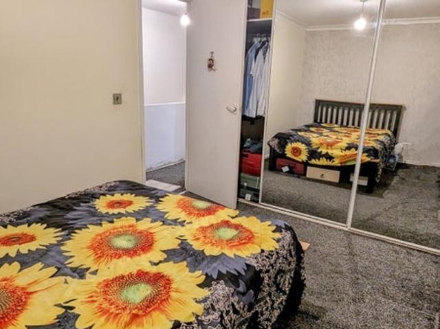 Room at Hope Court, Crawley