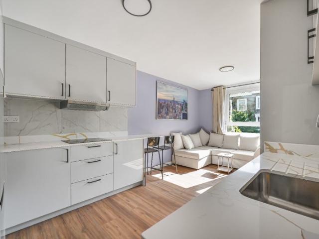 Room at Hornsey Road, Greater London