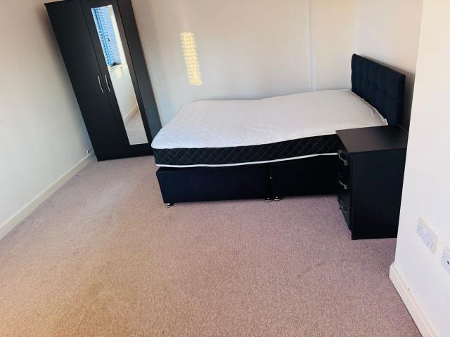 Room at Horace Close, Shortstown