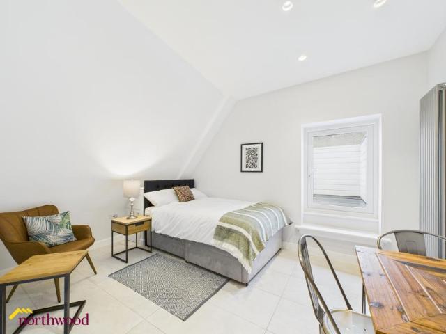 Room at Horse Fair, Cherwell District