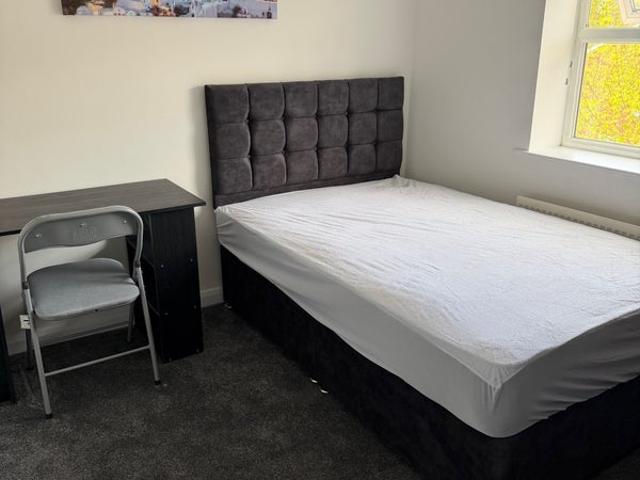 Room at Horton Drive, Stafford