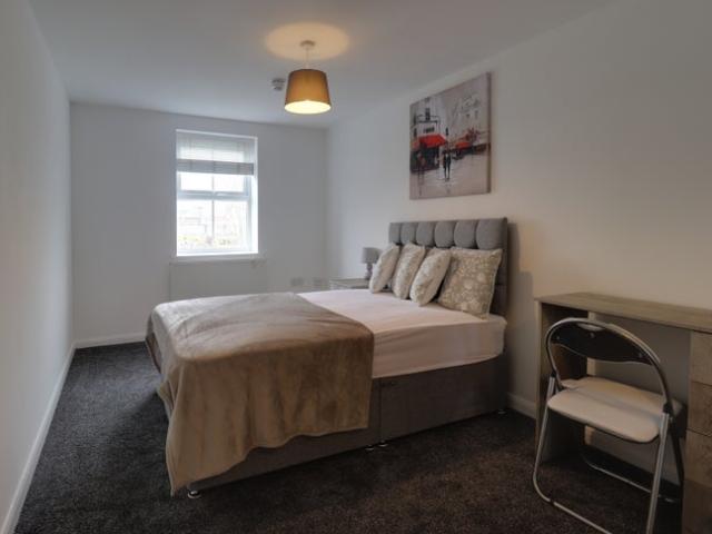 Room at Horton Drive, Stafford