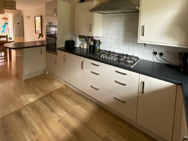 Room at Howard Walk, Warwick