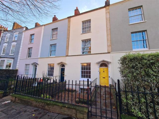 Room at Hotwell Road, Bristol