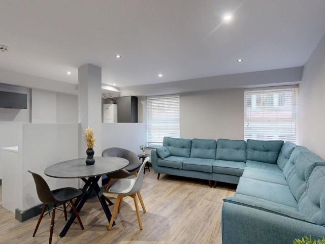 Room at Hounds Gate, Nottingham
