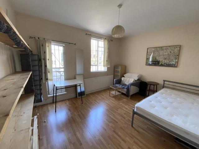 Room at Hoxton Street, Greater London