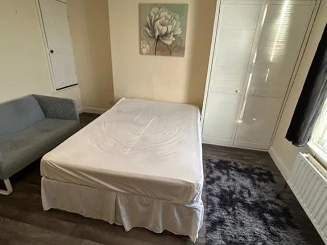 Room at Ivanhoe Street, Brierley Hill