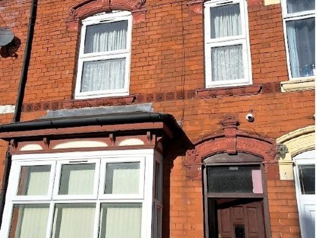 Room at Ivor Road, Birmingham