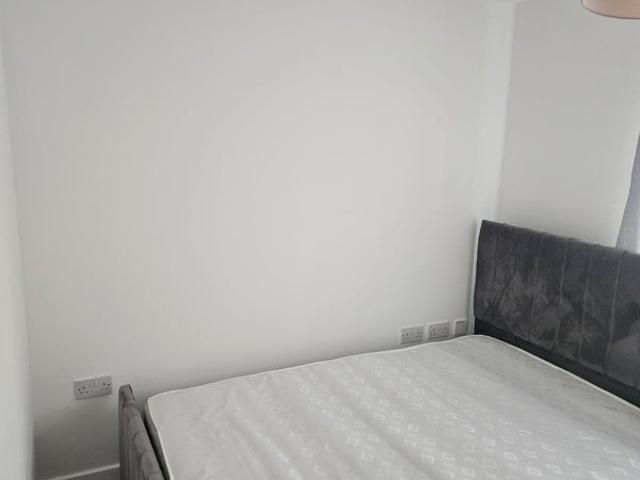 Room at Ivy Graham Close, Manchester