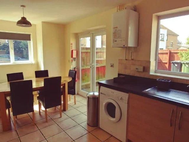 Room at Iceni Way, Cambridge