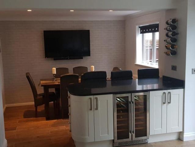 Room at Ifield Green, Crawley