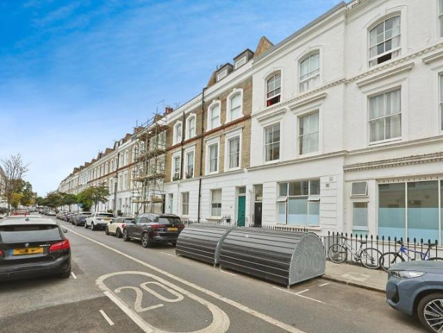Room at Ifield Road, Greater London