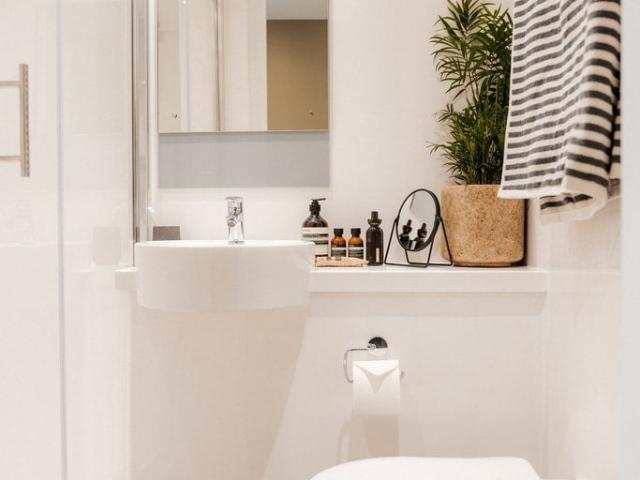 Room at Ilderton Road, Greater London