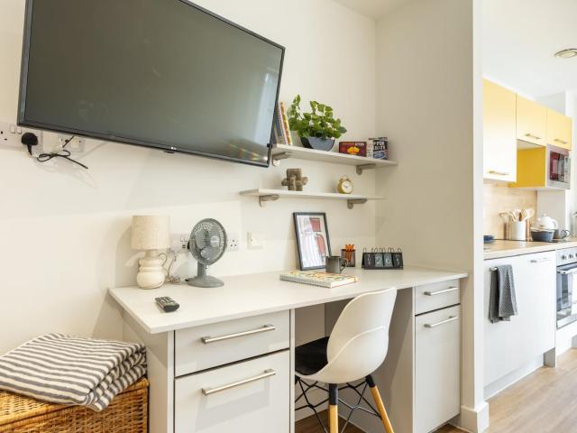 Room at Ilkeston Road, Smalley
