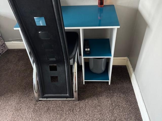 Room at Ilminster Avenue, Bristol