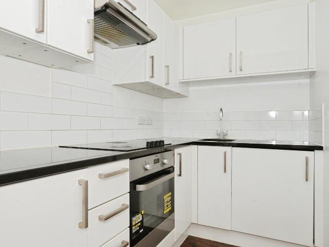 Room at Imperial Drive, Greater London