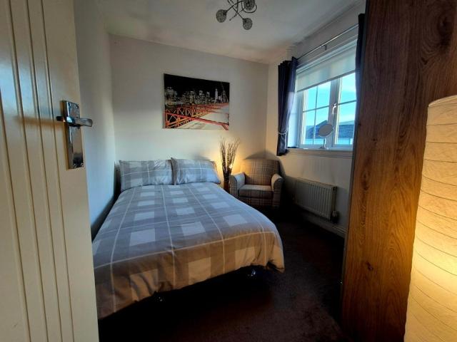 Room at Inchcruin, Balloch