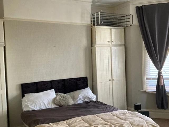 Room at Inchmery Road, Greater London