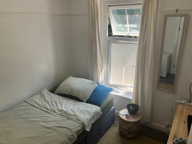 Room at Inglefield Avenue, Cardiff