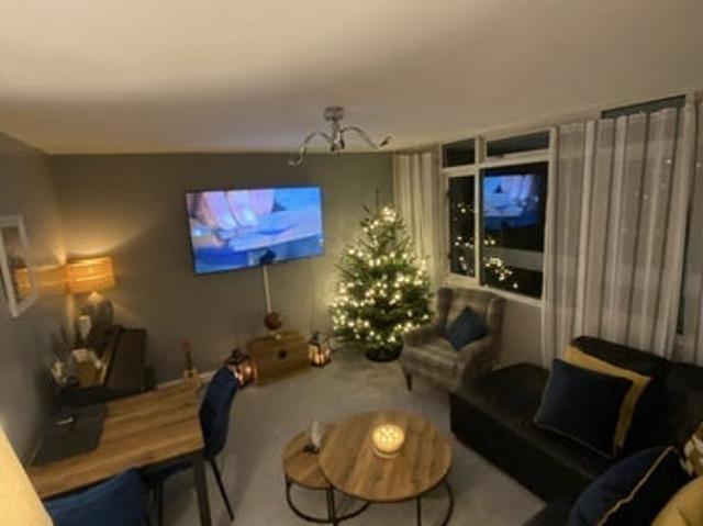 Room at Inglemere Road, Greater London