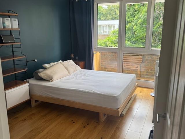 Room at Inworth Walk, Greater London
