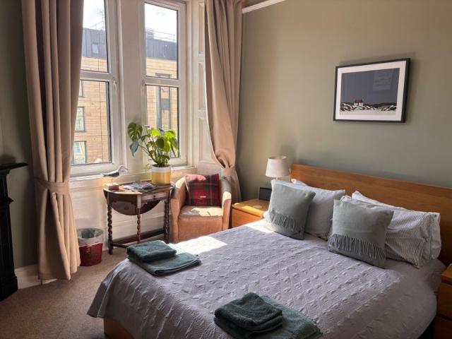 Room at Iona Street, City of Edinburgh