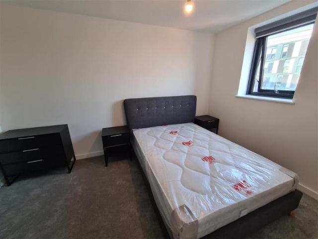 Room at Irwell River Park, Salford