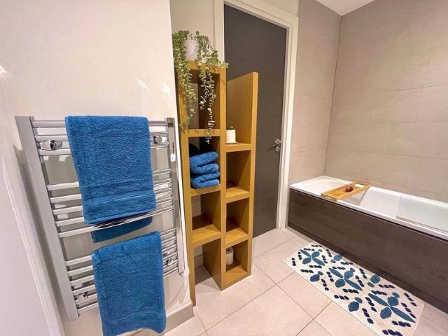 Room at Irwell River Park, Salford