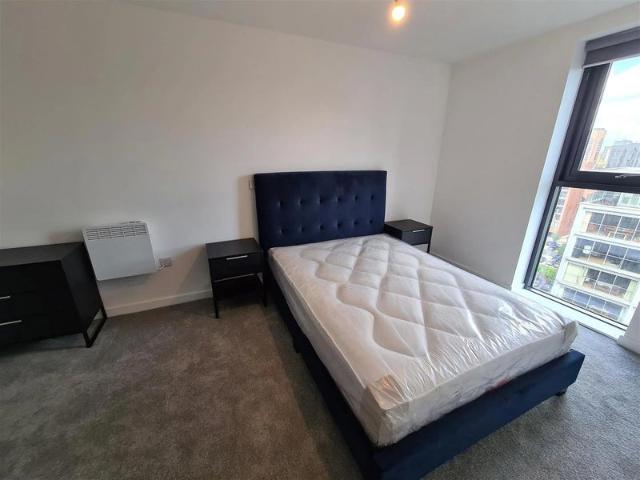 Room at Irwell River Park, Salford