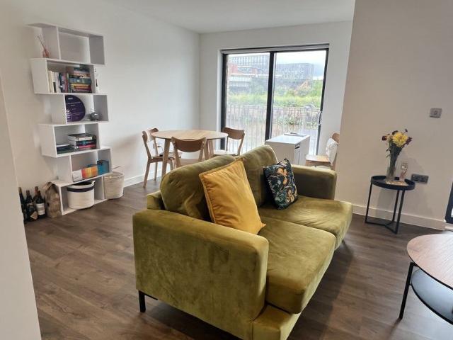 Room at Irwell River Park, Salford