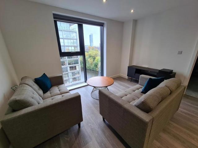 Room at Irwell River Park, Salford