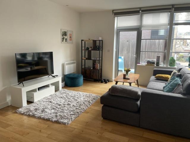 Room at Islington High Street, Greater London