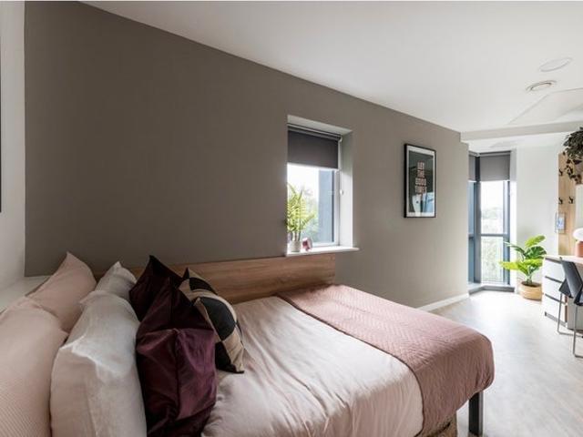 Room at Islington Row Middleway, Birmingham