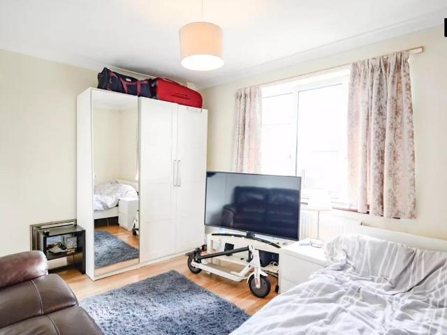 Room at Islip Manor Road, Greater London