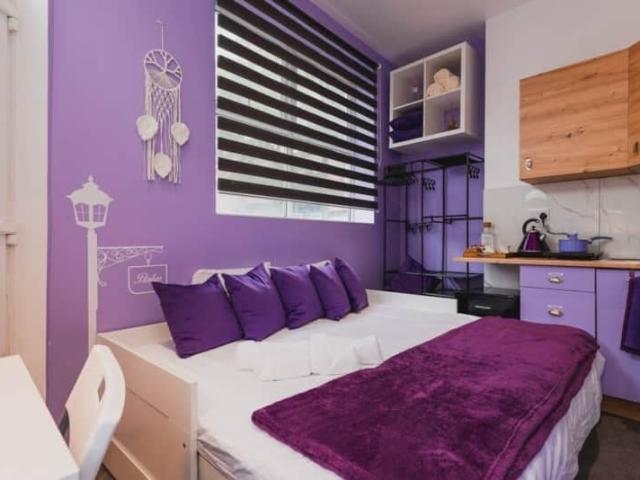Room at Jubilee Street, Nottingham