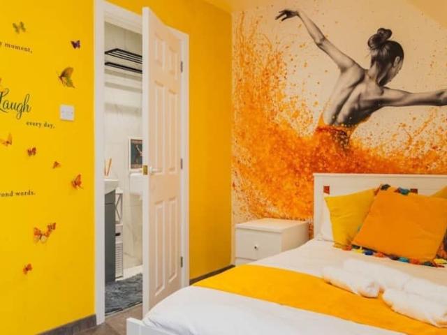 Room at Jubilee Street, Nottingham