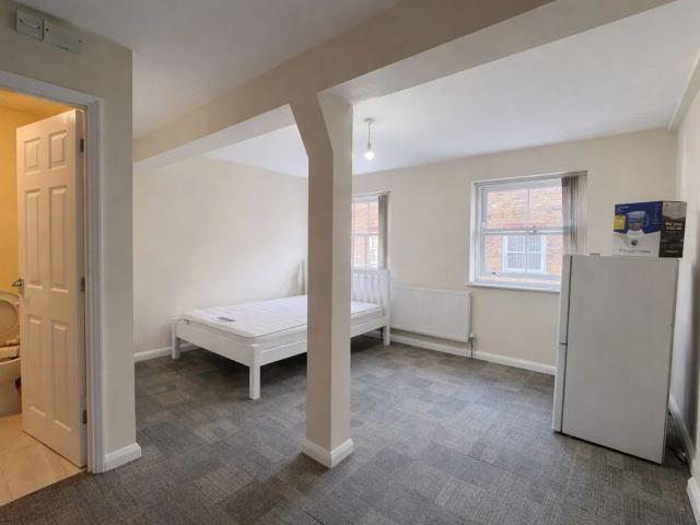 Room at Jubilee Road, High Wycombe