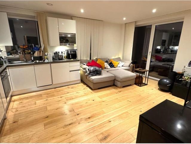Room at Jude Street, Greater London