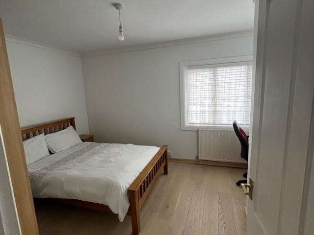 Room at Judge Street, Watford