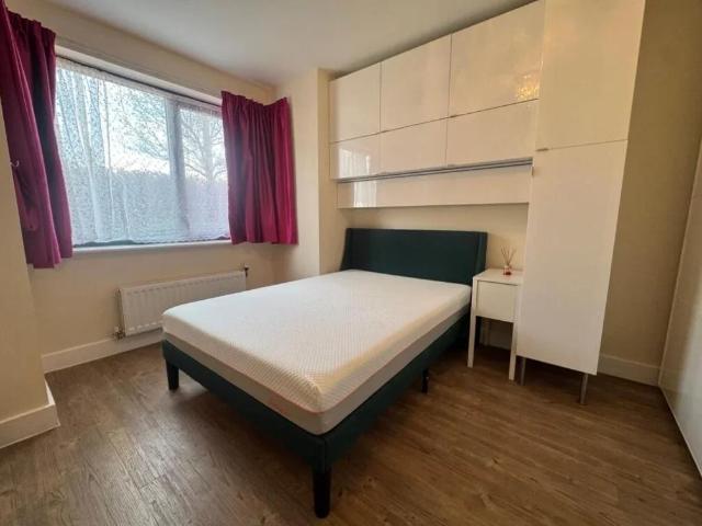 Room at Jack Dimmer Close, Greater London