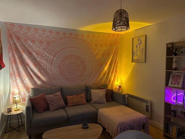 Room at Jackson Crescent, Manchester