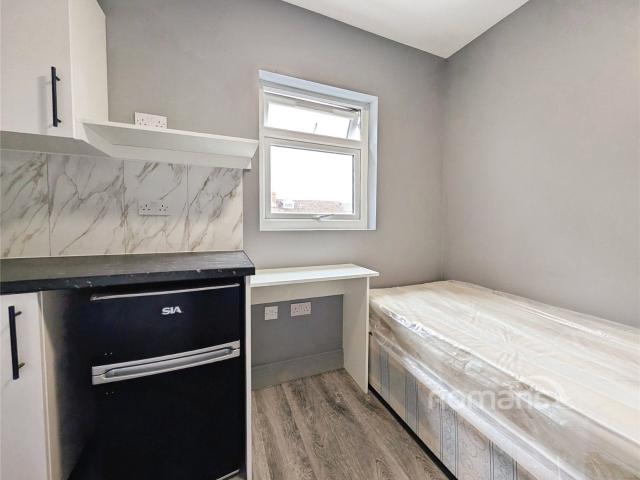 Room at James Street, Reading