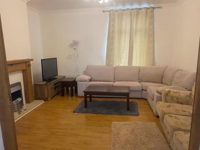 Room at James Street South, Murton