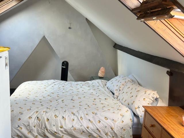 Room at Jedburgh Street, Greater London