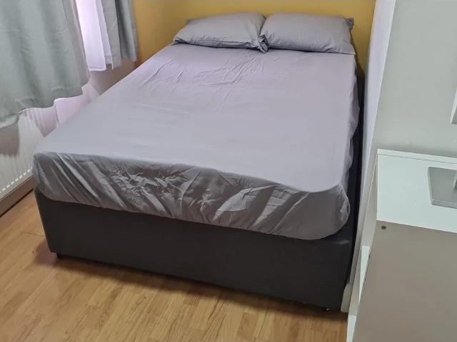Room at Jemmett Street, Preston