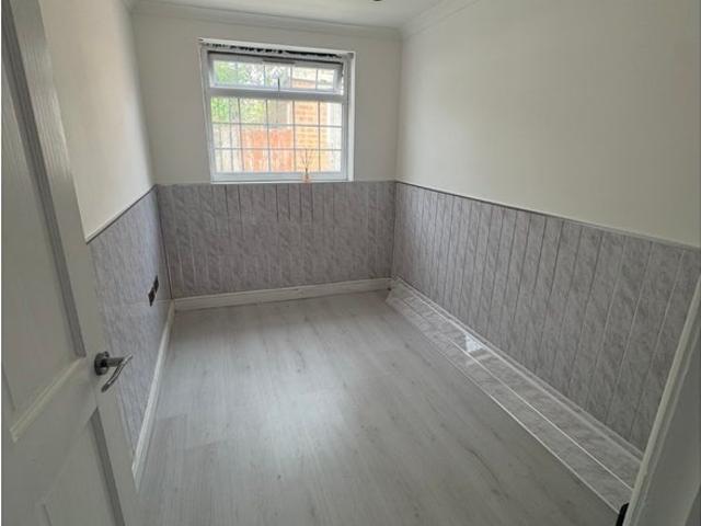 Room at Jennett Road, Greater London