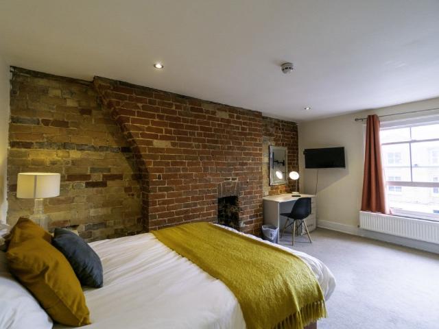Room at Jesse Terrace, Reading